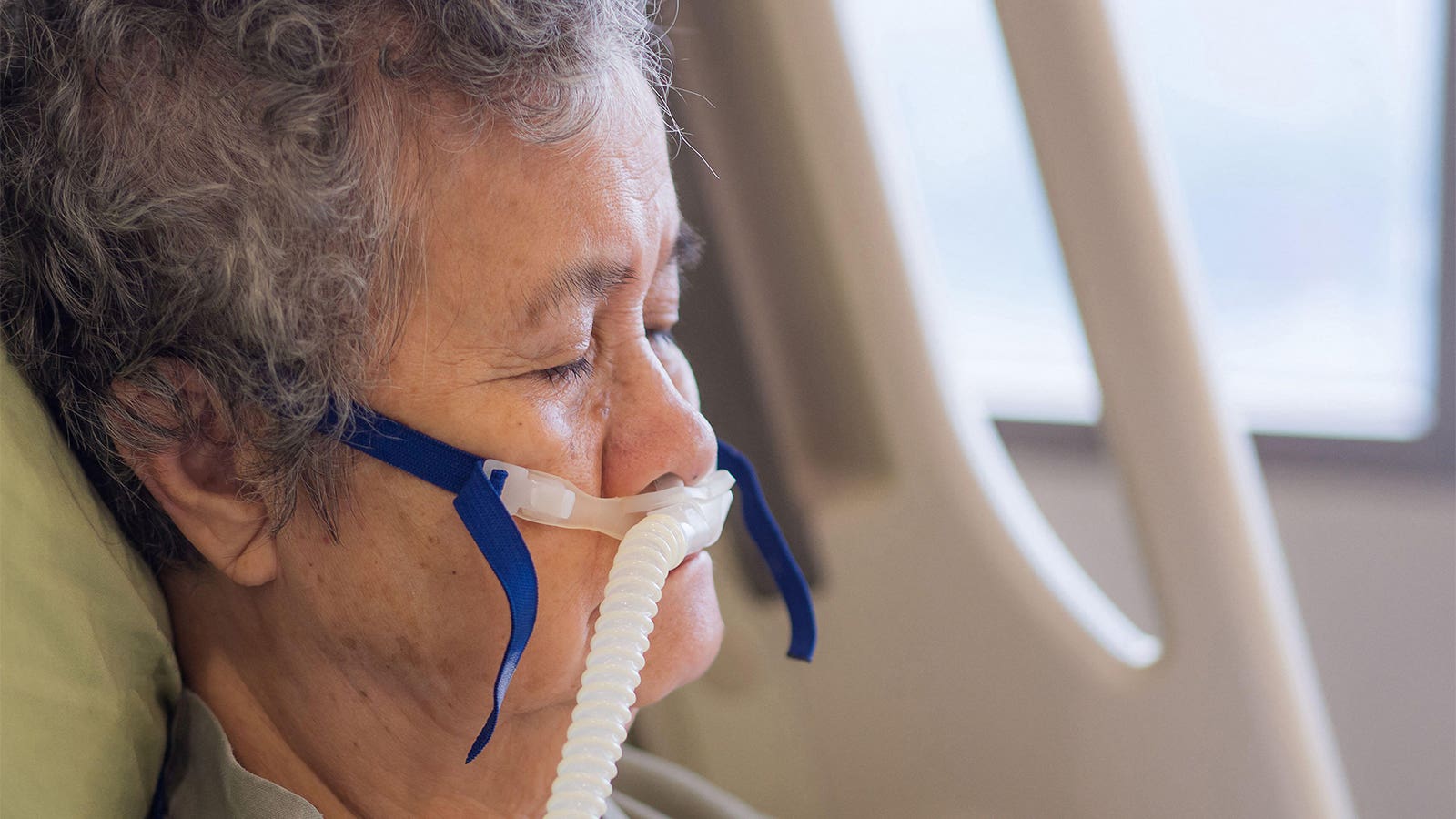 High-flow oxygen's survival benefit debunked in respiratory failure