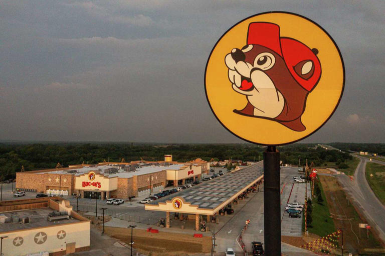 What Europeans in Texas for the World Cup think about Buc-ee's, summer heat