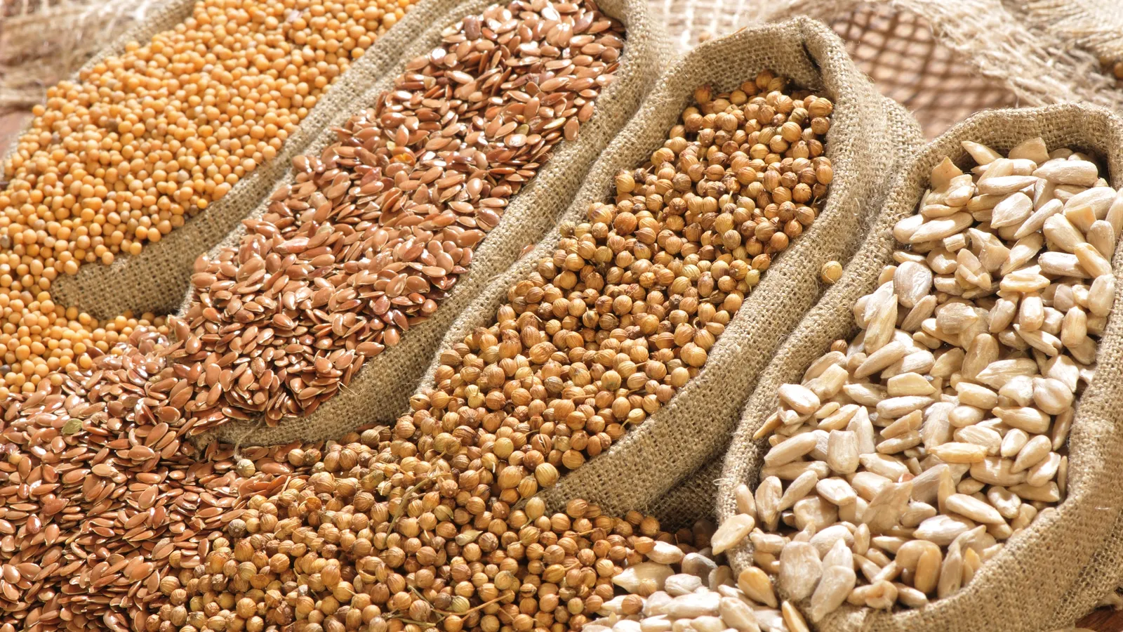 The secret high fiber mix that transforms salads, smoothies, and snacks