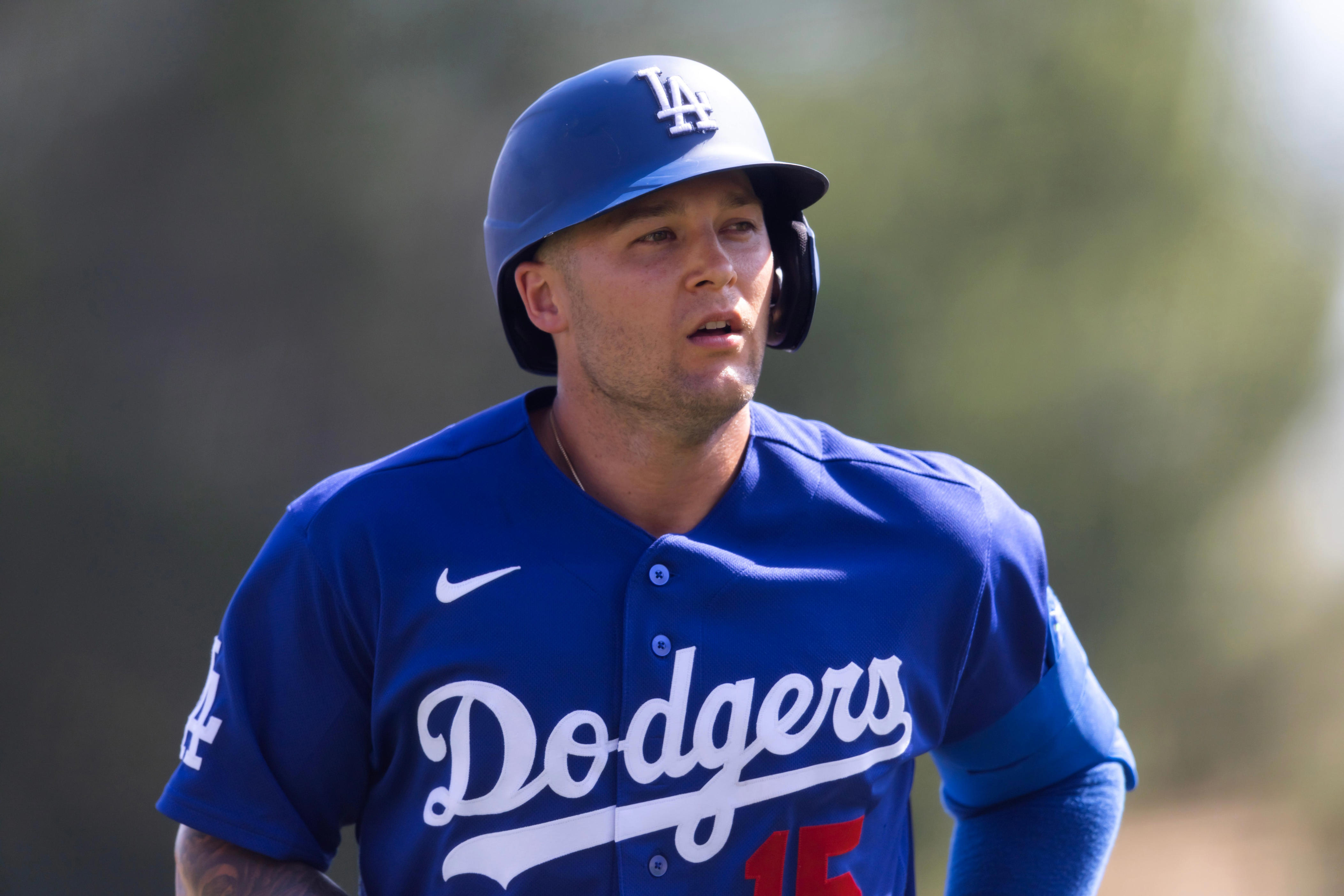 Nick Senzel hits two-run home run for Dodgers against Giants