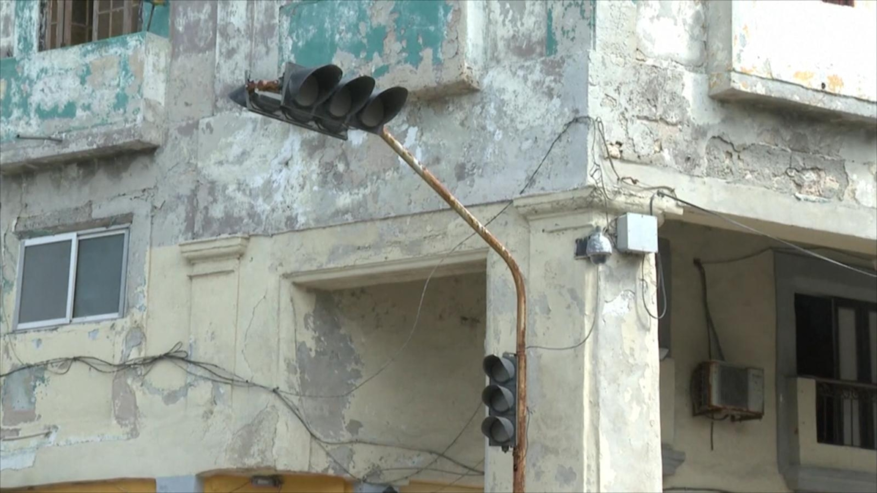 Cuba trying to get power back after 11 million Cubans lose power