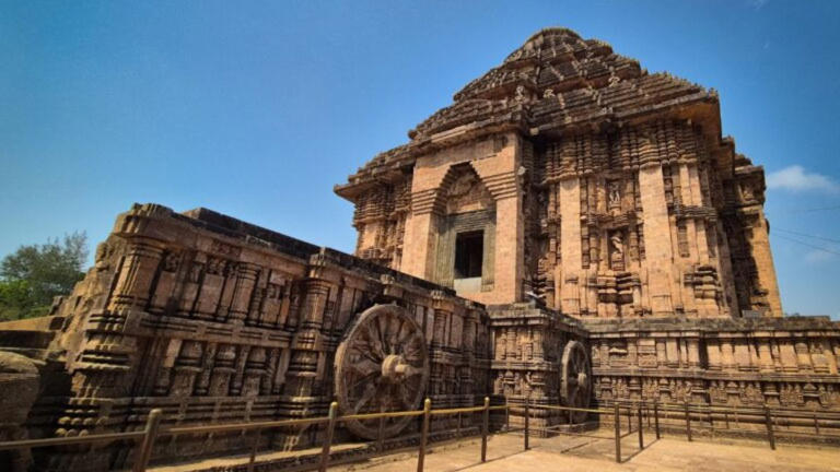 Indian history: Which dynasty built the Sun Temple at Konark?