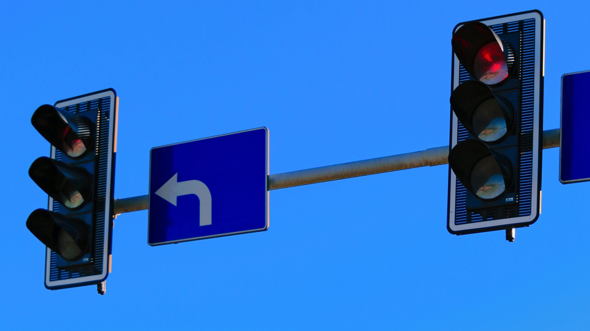 20 things you should never say to someone when they're driving