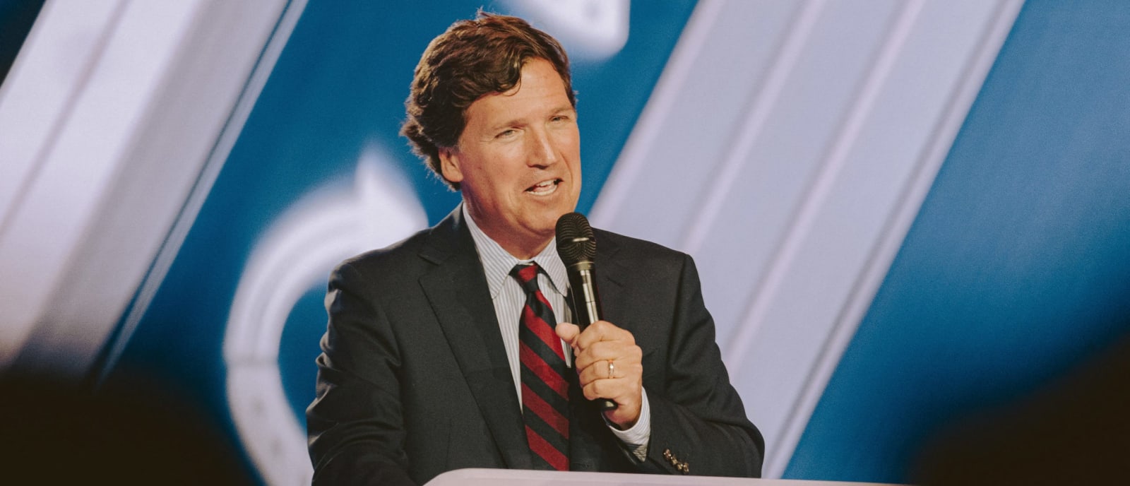 Pro-Iran war activists drum up baseless conspiracy theory about Tucker ...