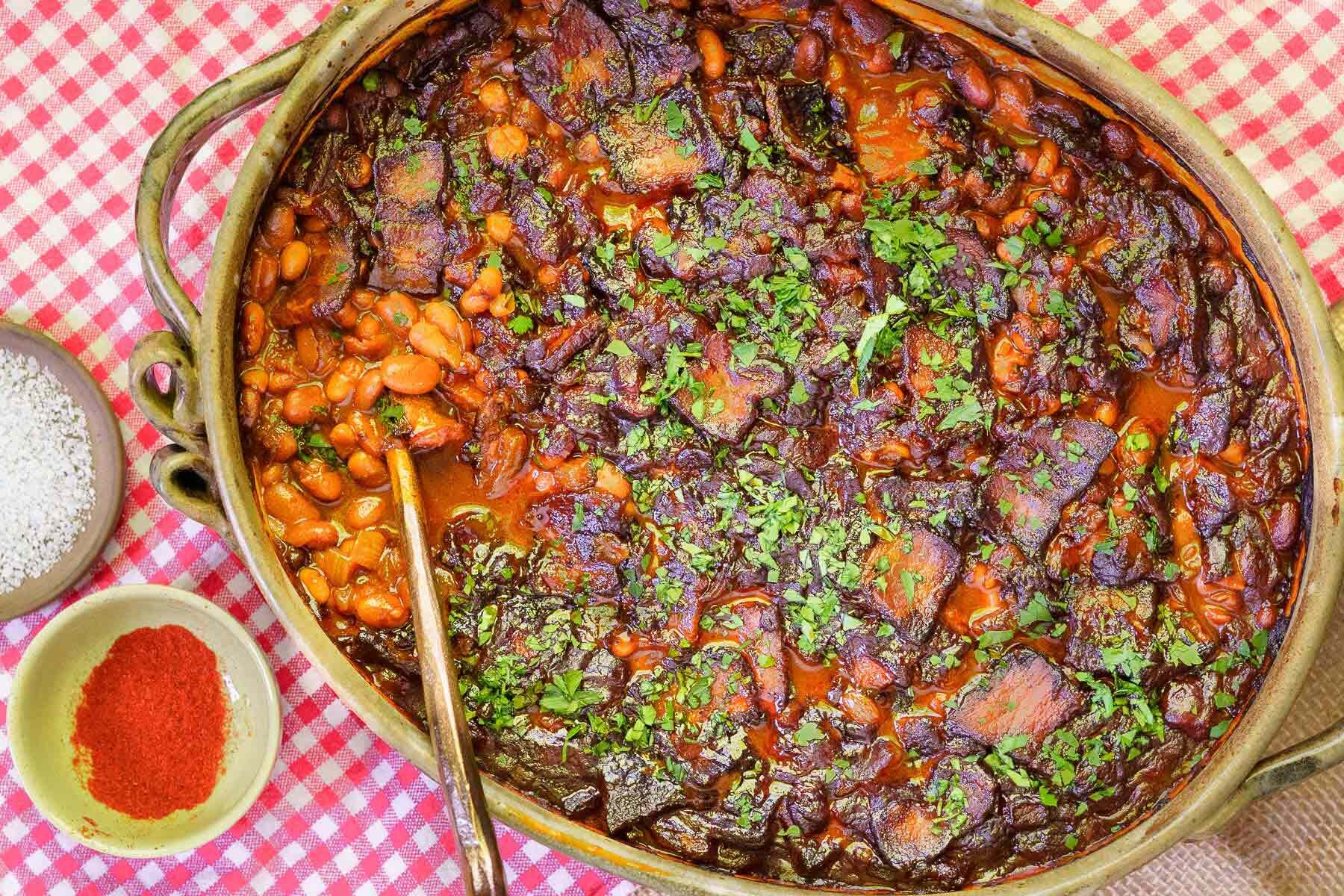 23 potluck recipes that always come home with an empty dish
