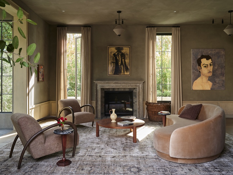 In a city of glass mansions, this $24M Los Angeles home leans into ...