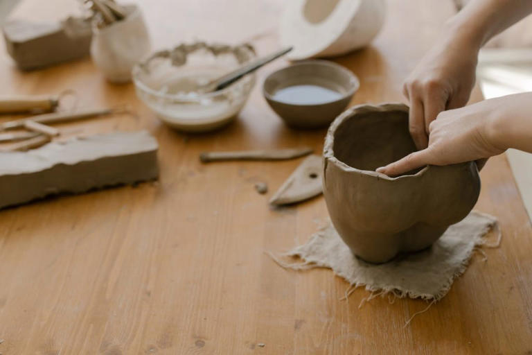 Ancient fingerprints reveal children shaped clay 15,000 years ago