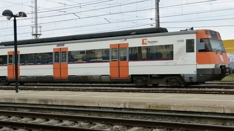 Cortada la R8 y retrasos de 30 minutos en R2, R2 Nord y R11 por robo de ...