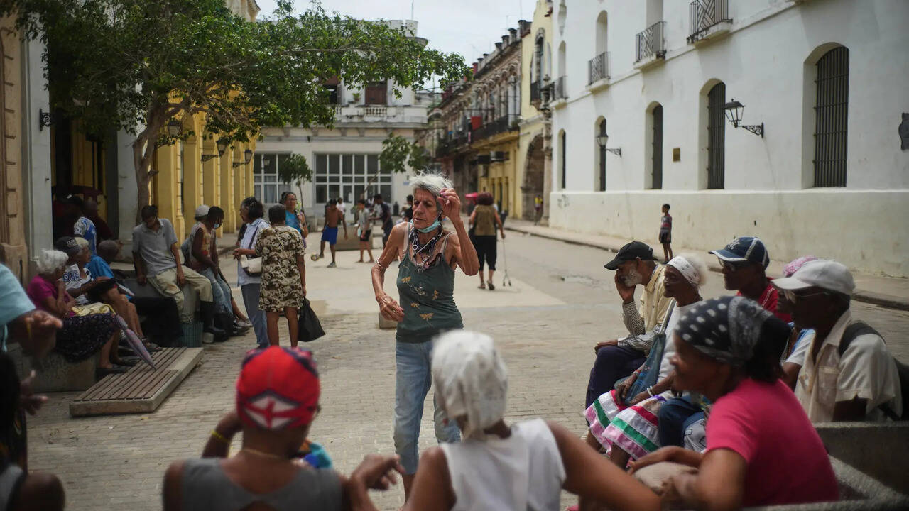Cuban citizens react to Trump's threats of action against government