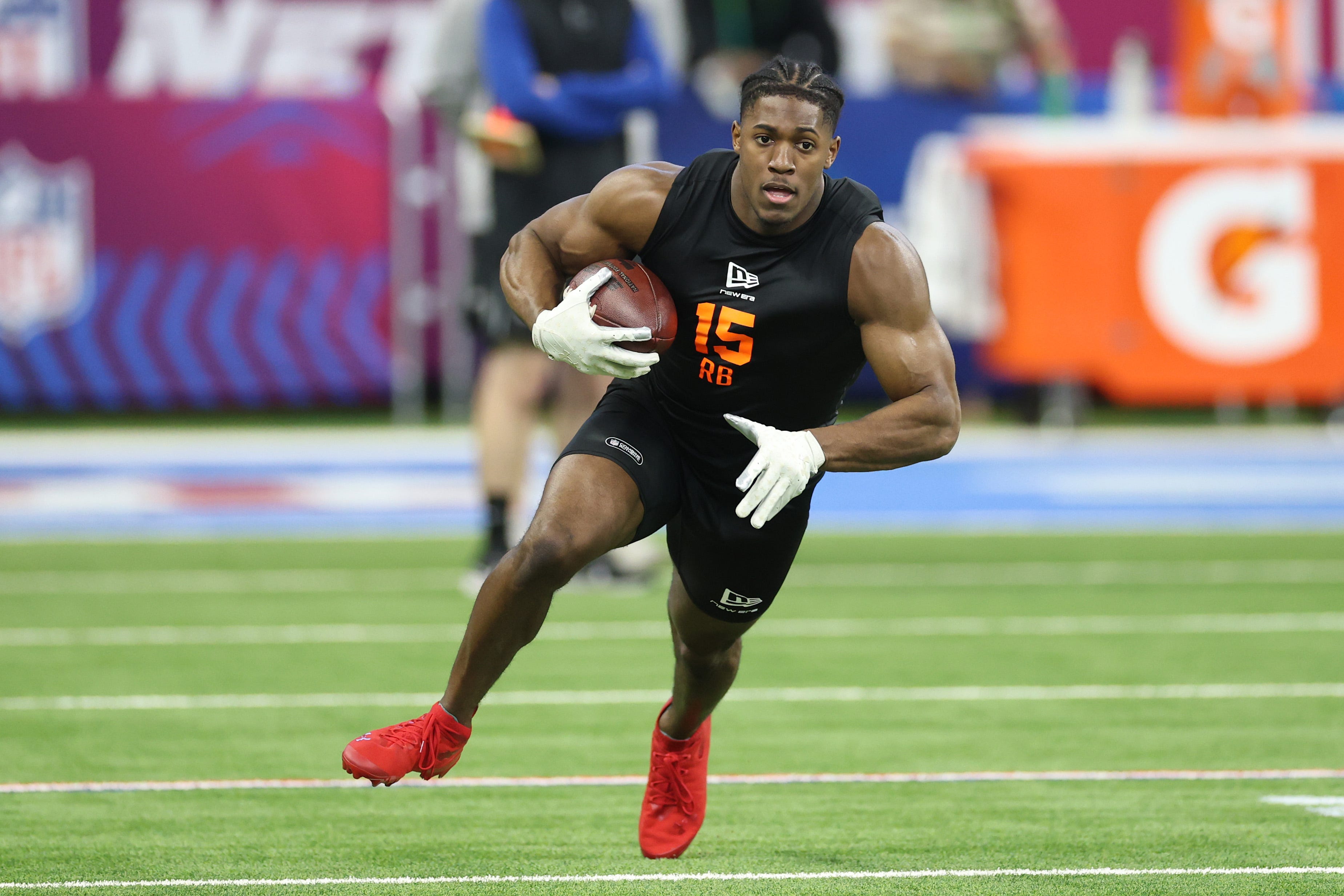Jadarian Price's NFL draft stock is soaring, could Seahawks miss out?
