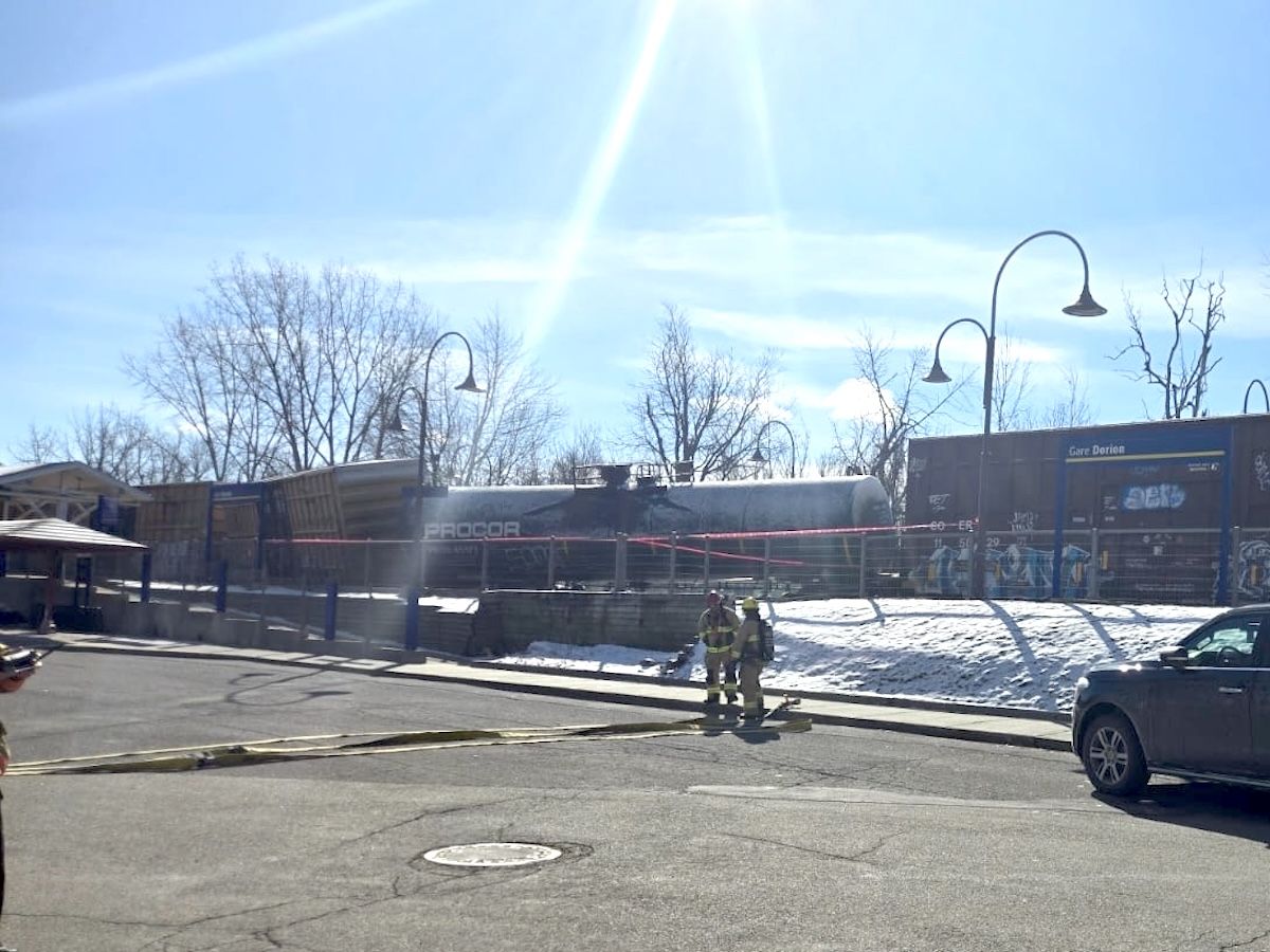 Update: Vaudreuil commuter train line reopens after freight train ...