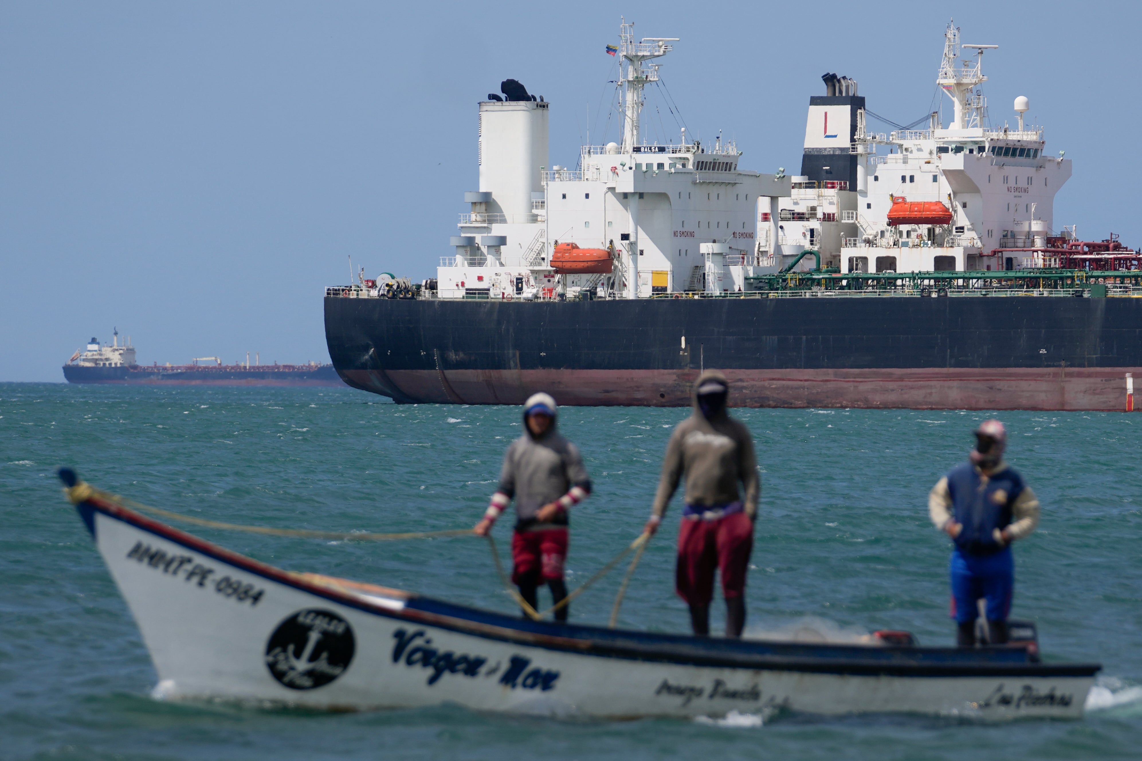 US eases Venezuela oil sanctions as Trump seeks to boost world oil ...