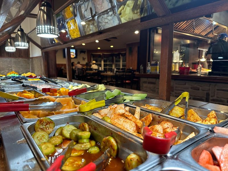 People cross Texas just to eat at this famous all-you-can-eat restaurant