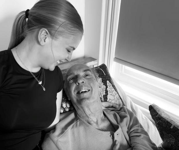 Student running marathon in honour of great-grandad with dementia