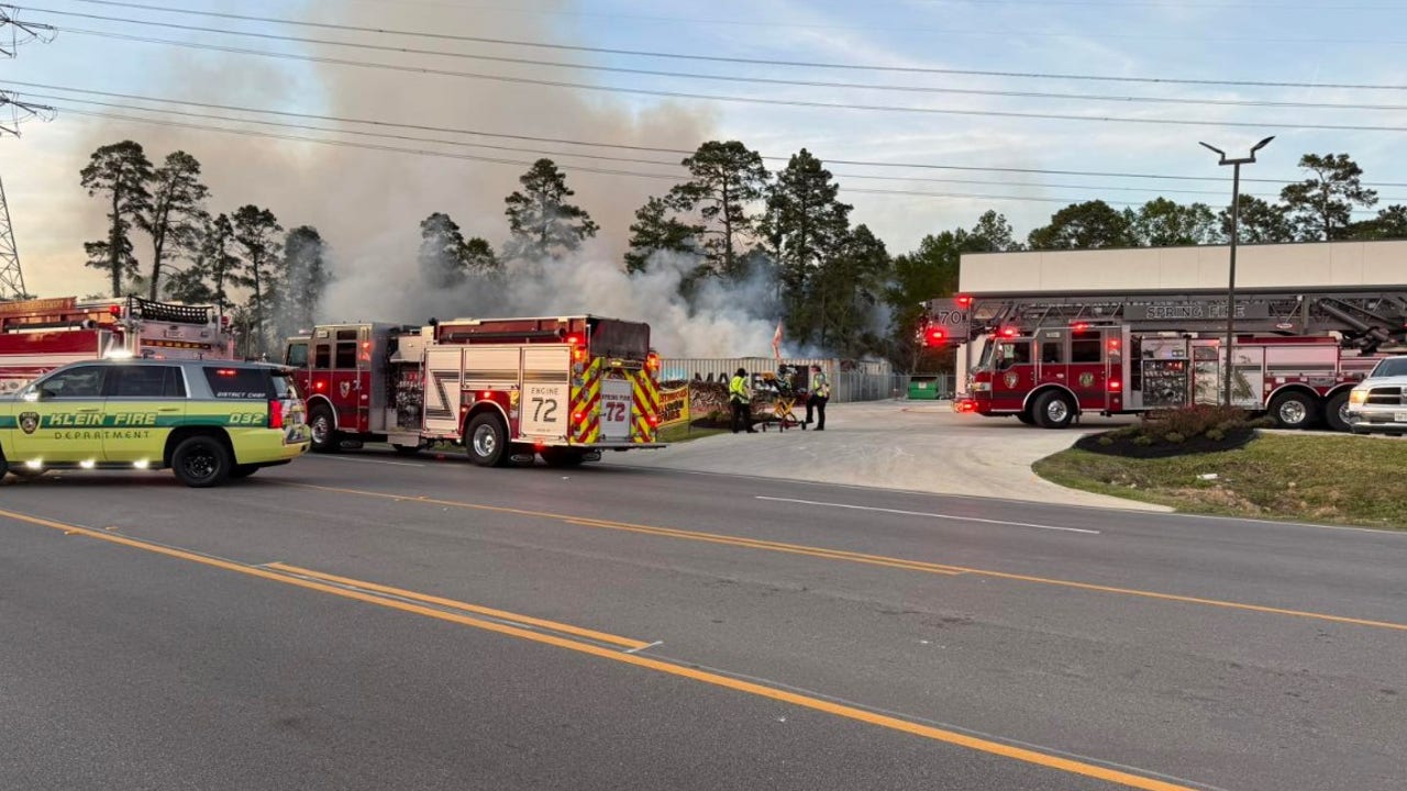 Harris County fire: RV fire spreads to containers full of fireworks ...