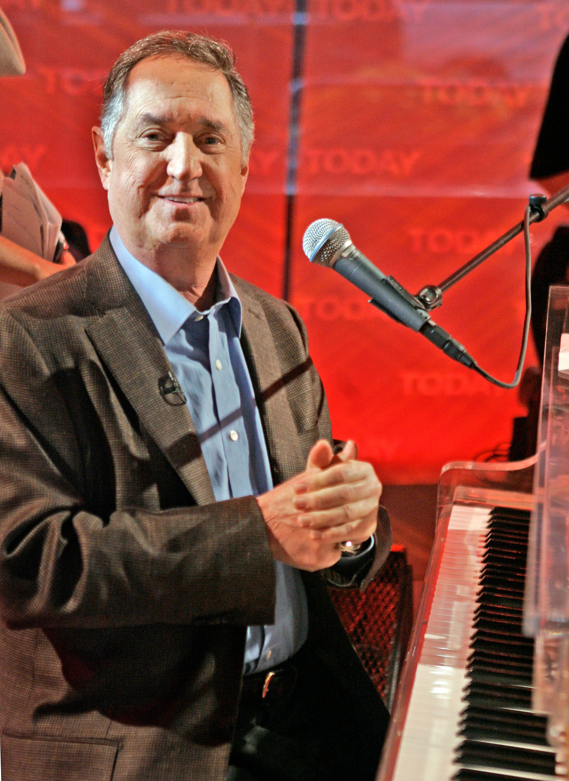 Iconic singer-songwriter Neil Sedaka’s cause of death revealed