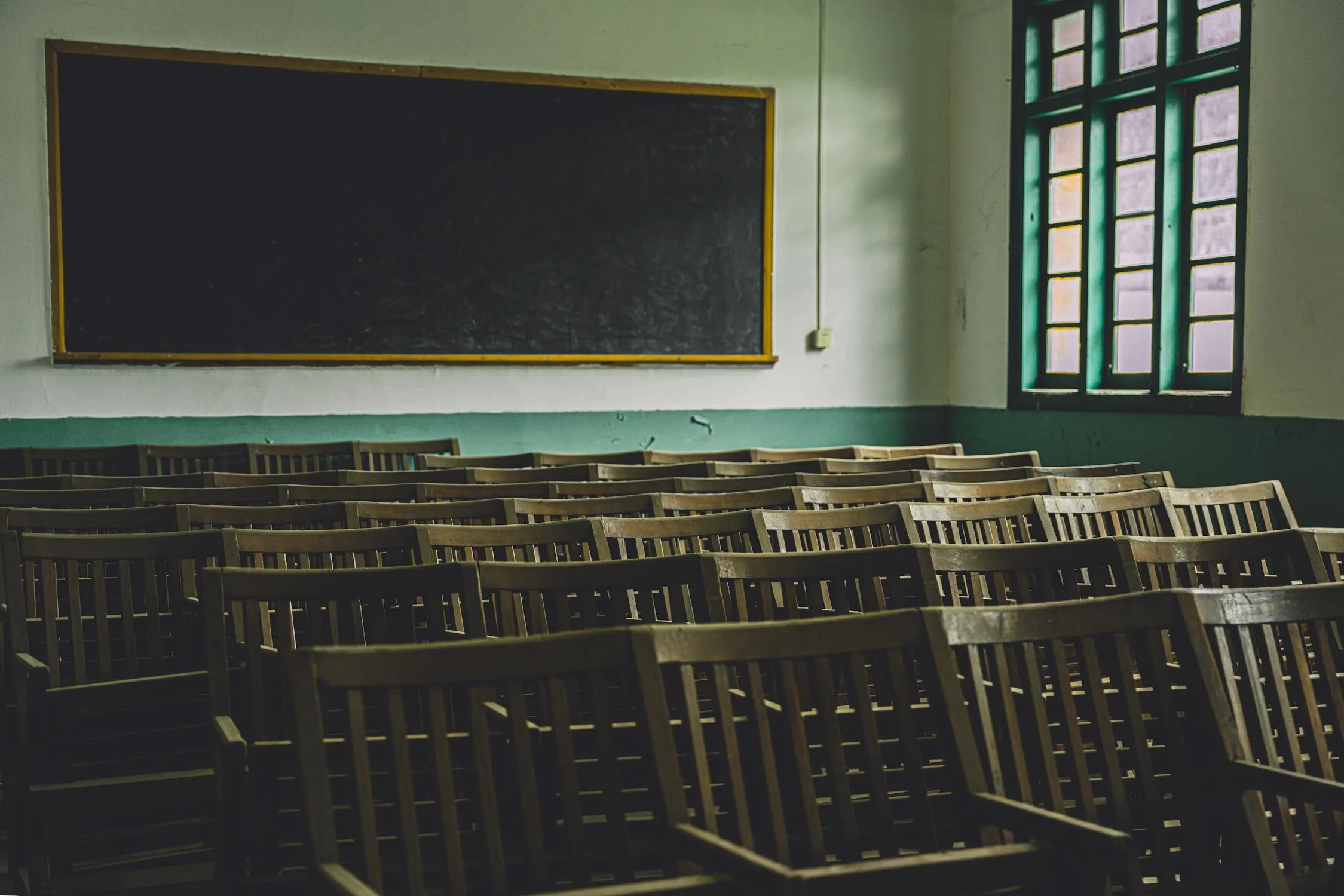 17 things every 1970s classroom had that students today wouldn’t recognize