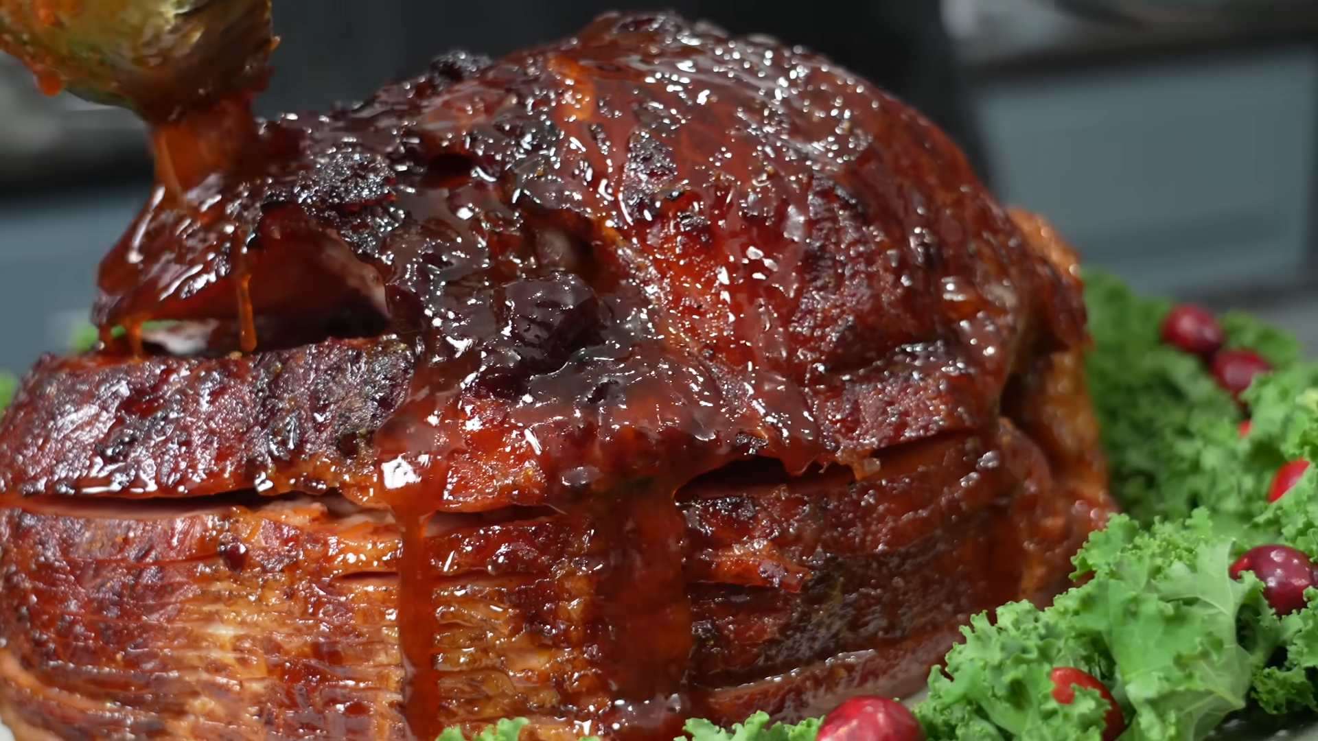 Best homemade ham recipe for family dinners