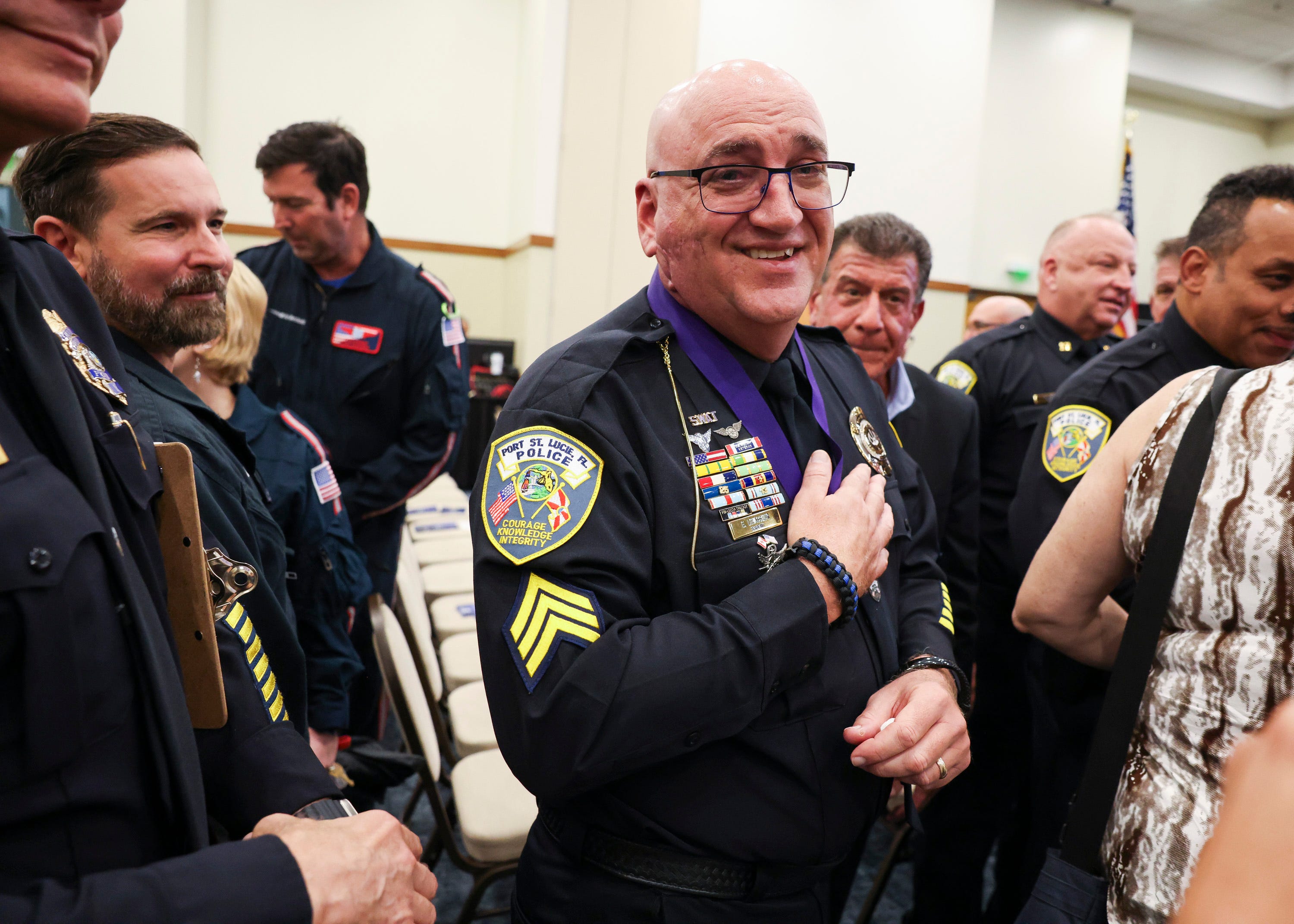 Police officer in Florida receives Law Enforcement Purple Heart