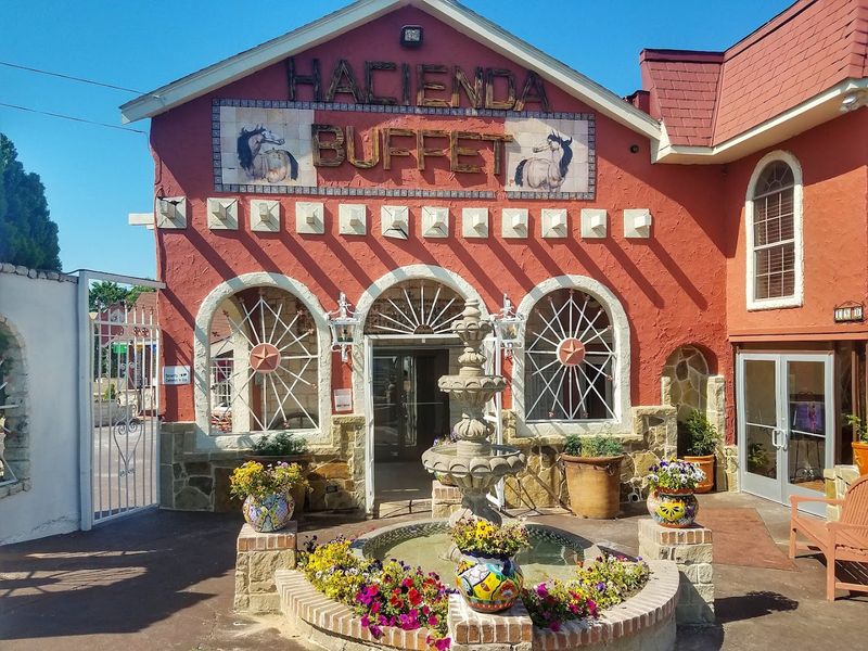 People cross Texas just to eat at this famous all-you-can-eat restaurant