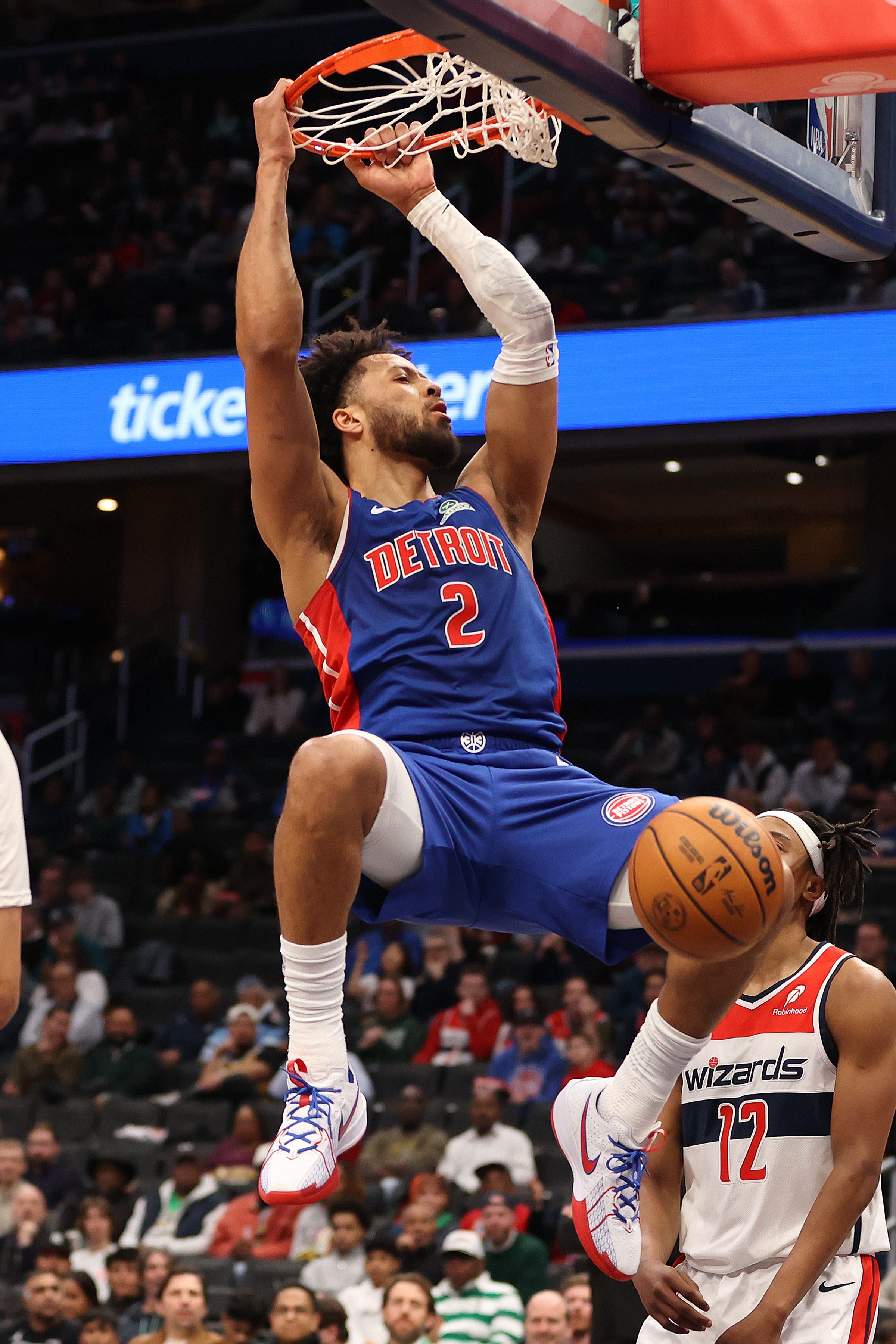 Pistons' Cade Cunningham has collapsed lung, out extended period