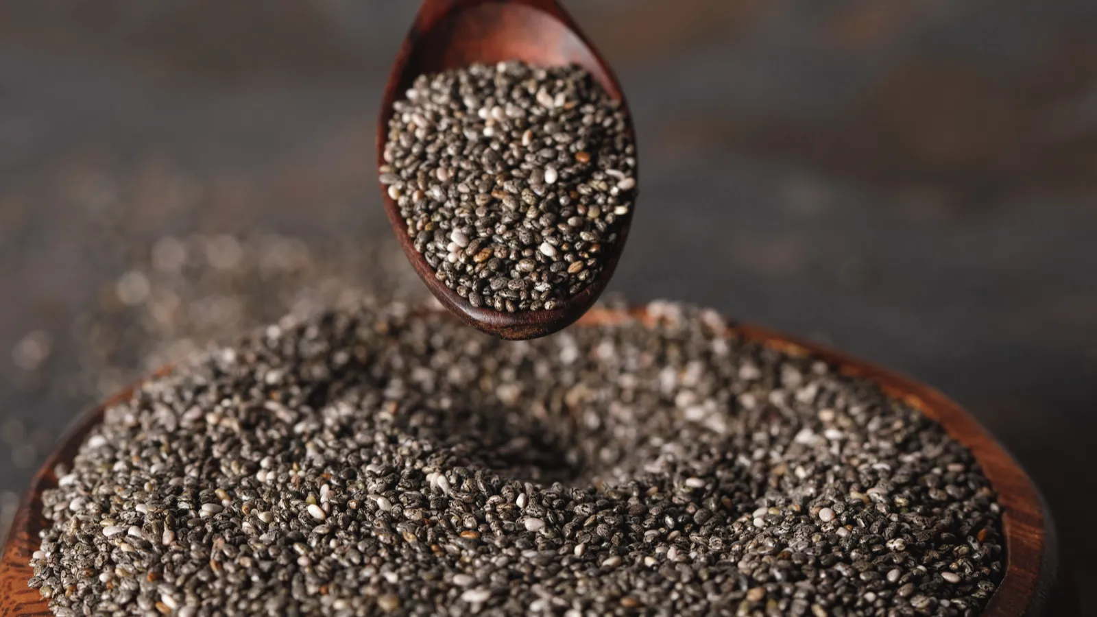 The secret high fiber mix that transforms salads, smoothies, and snacks