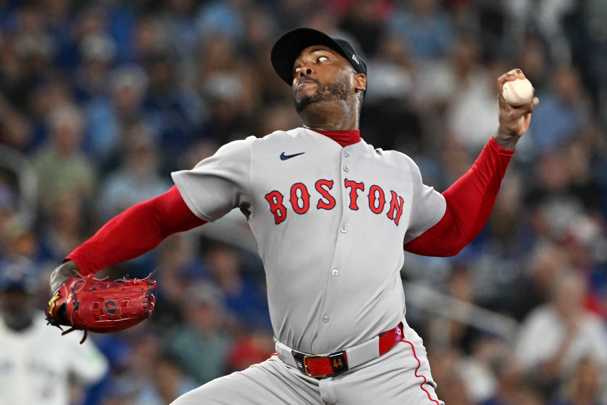 Aroldis Chapman likely to be traded, one National League team is a favorite