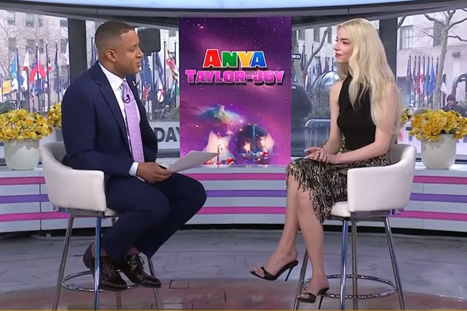 Anya Taylor-Joy artfully answers bizarre question comparing Joni ...