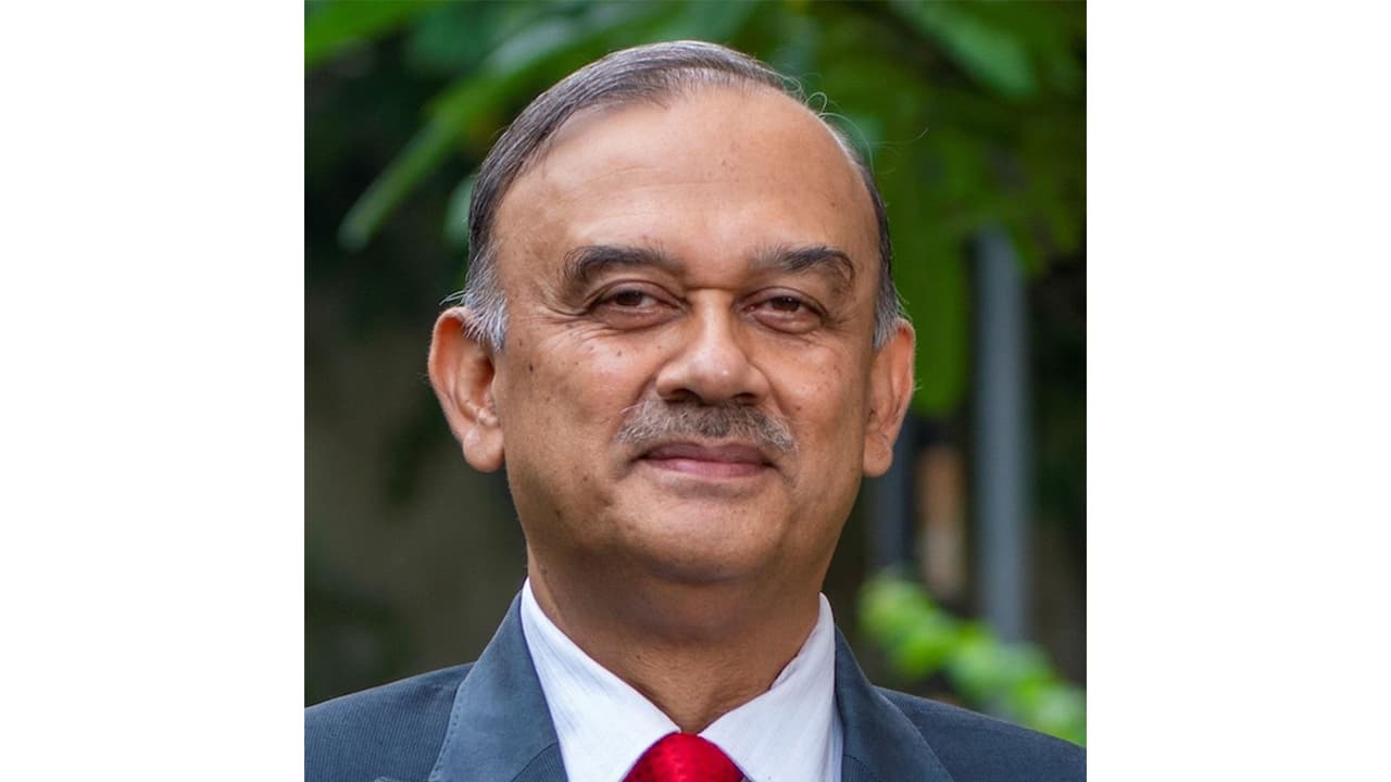 Atanu Chakraborty calls HDFC Bank chairman resignation a 'routine matter'