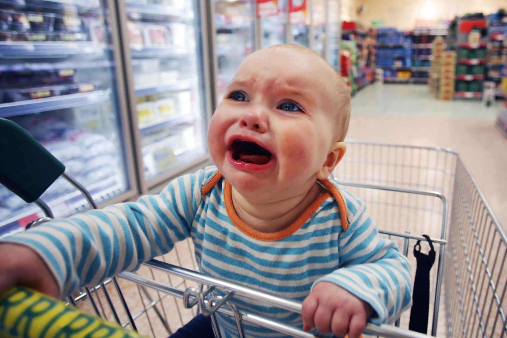Babies are capable of deceiving their parents before they turn one year old