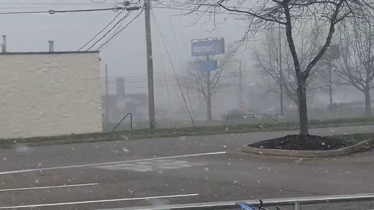 Sudden snow squall brings intense snowfall and strong winds to ...