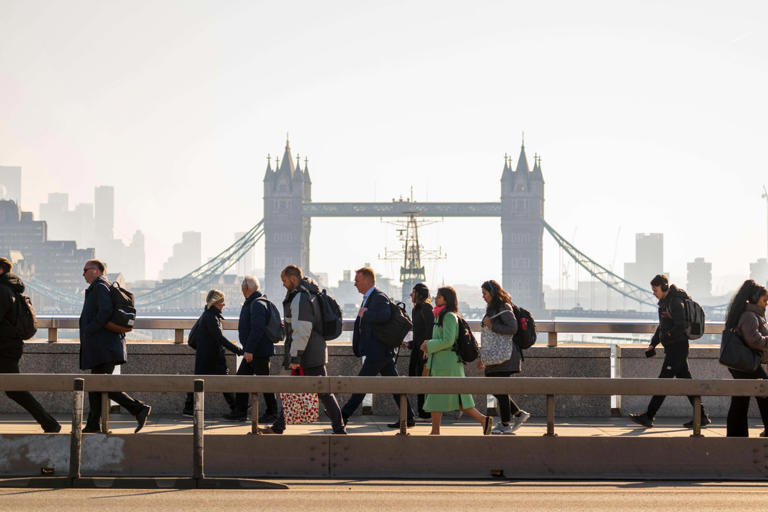 Wage growth falls to five-year low but war will halt interest rate cut