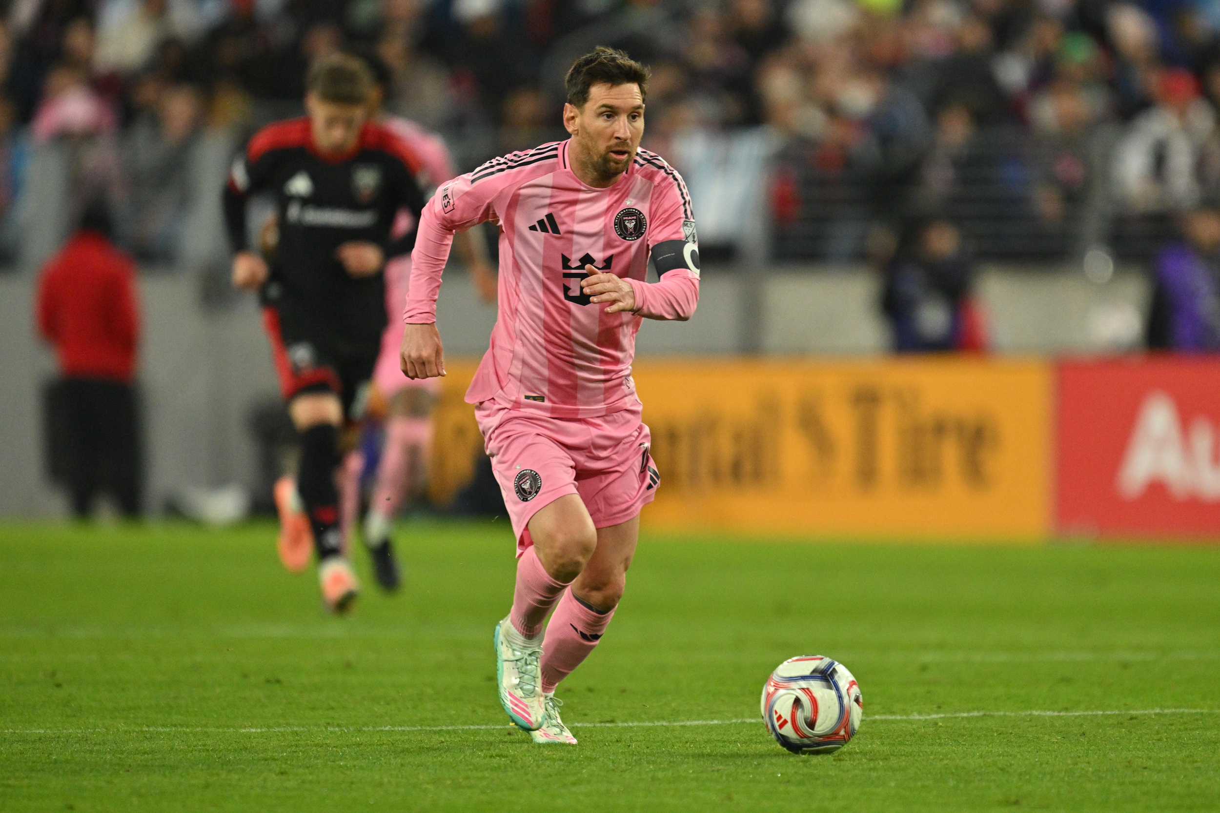 Goal No. 900 for Lionel Messi further proves he's a more efficient ...