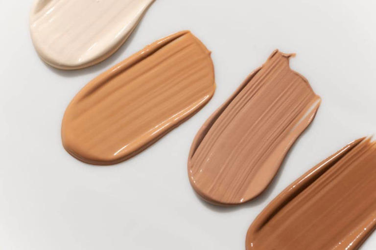 Sering salah shade? Ini 5 cara memilih foundation sesuai undertone kulit