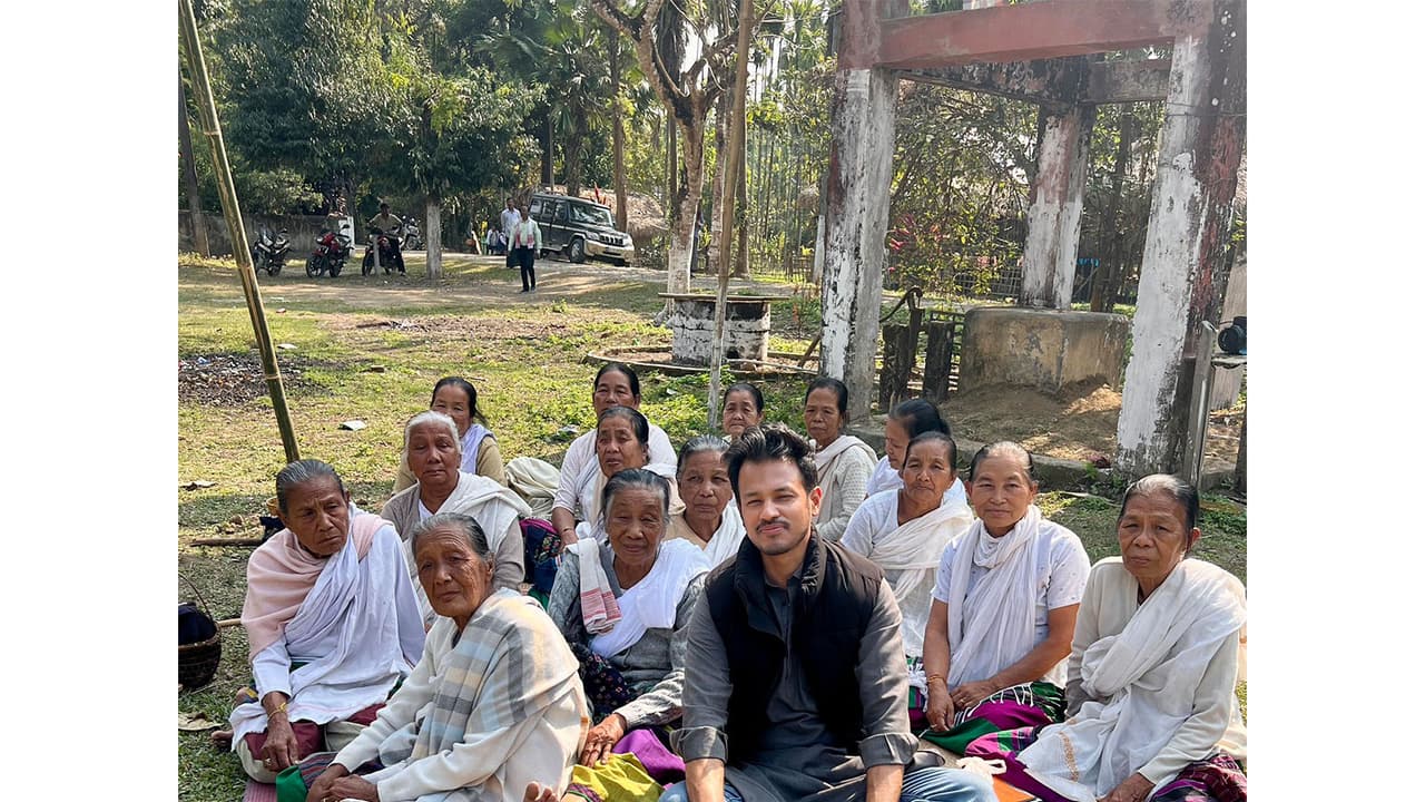 Assam: Congress's Prateek Bordoloi quits race after father joins BJP