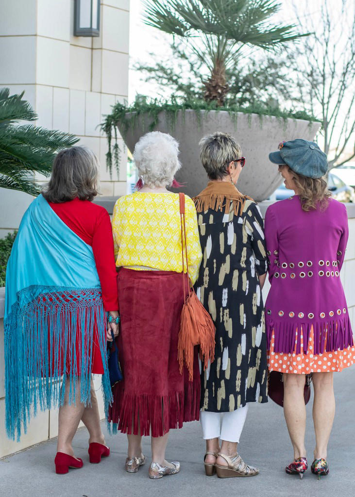 How to wear tassels and fringes in a modern way