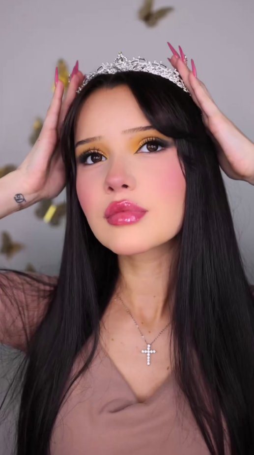 Relaxing adventure time makeup ASMR transformation