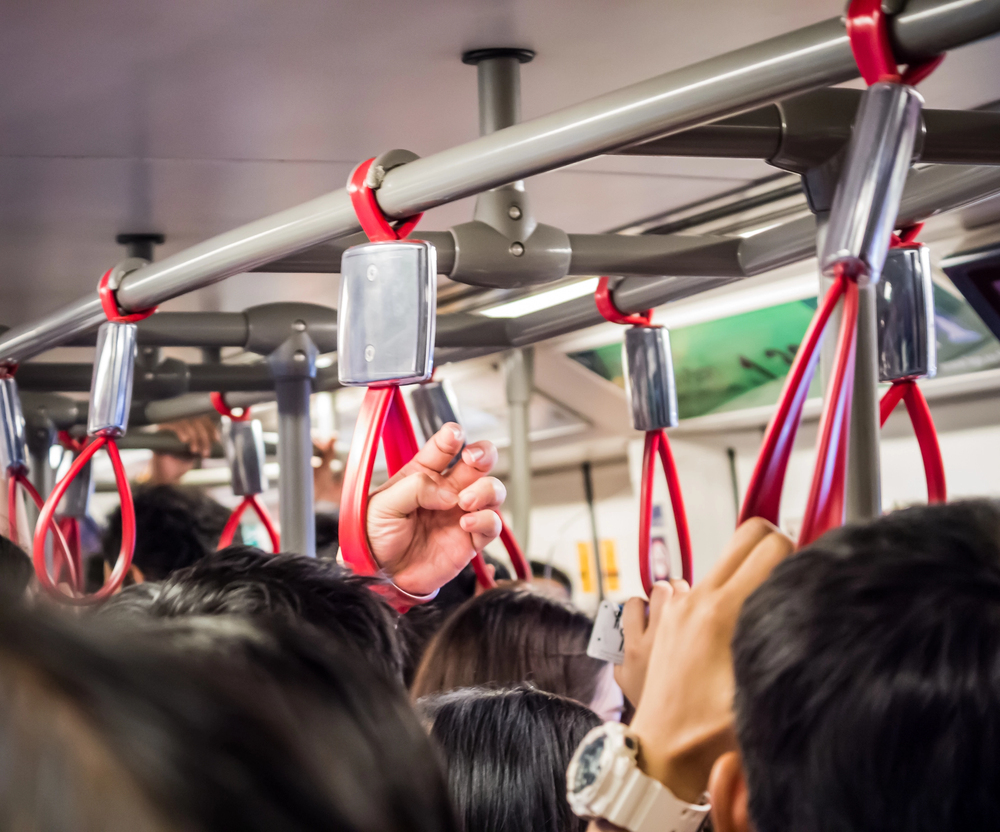 17 public transit mistakes tourists make in big cities