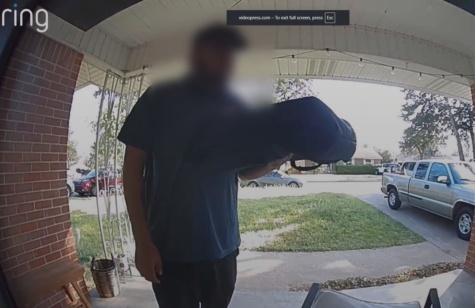 Dallas man shot 8 times after suspect used fake pizza delivery as a lure