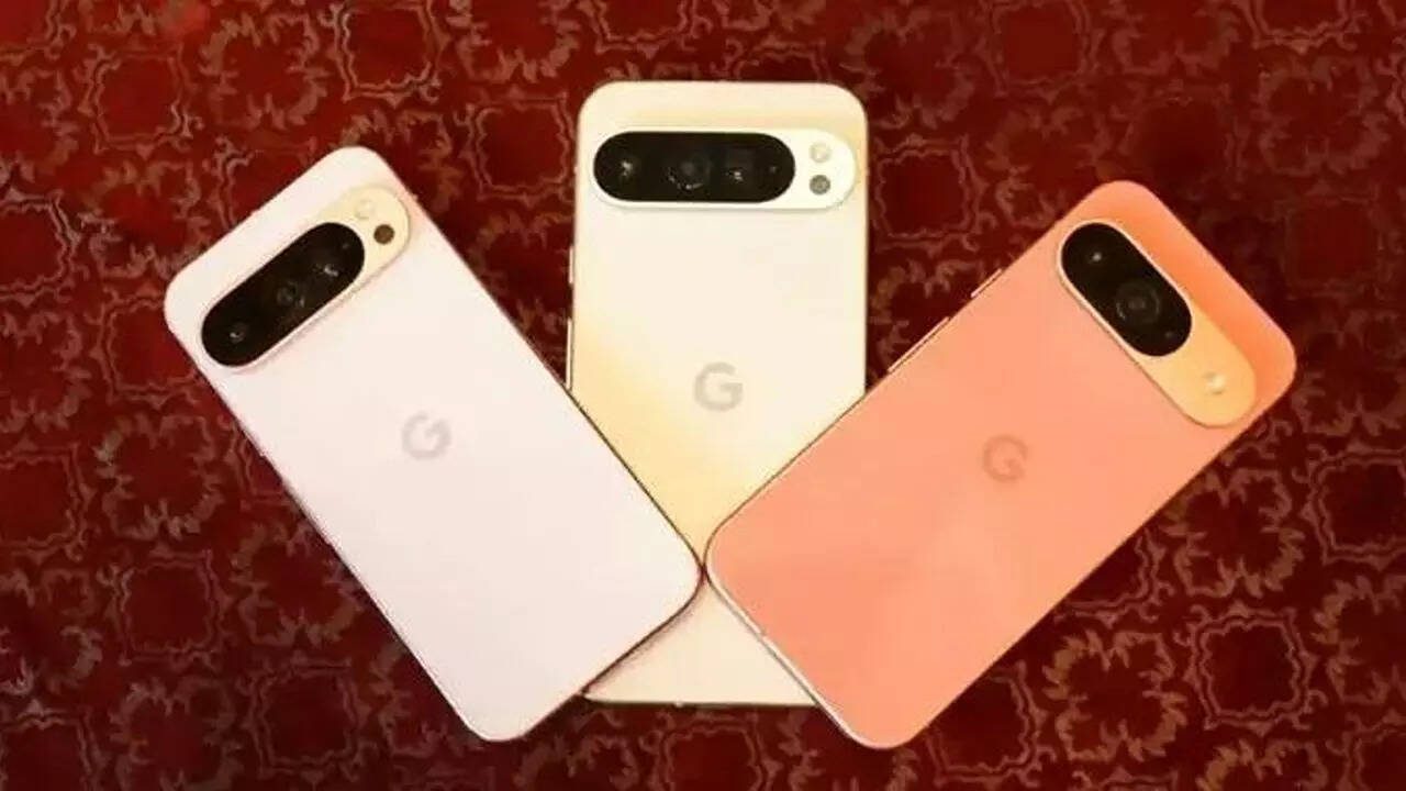 Google's latest update is causing display issues for some Pixel 10 and ...