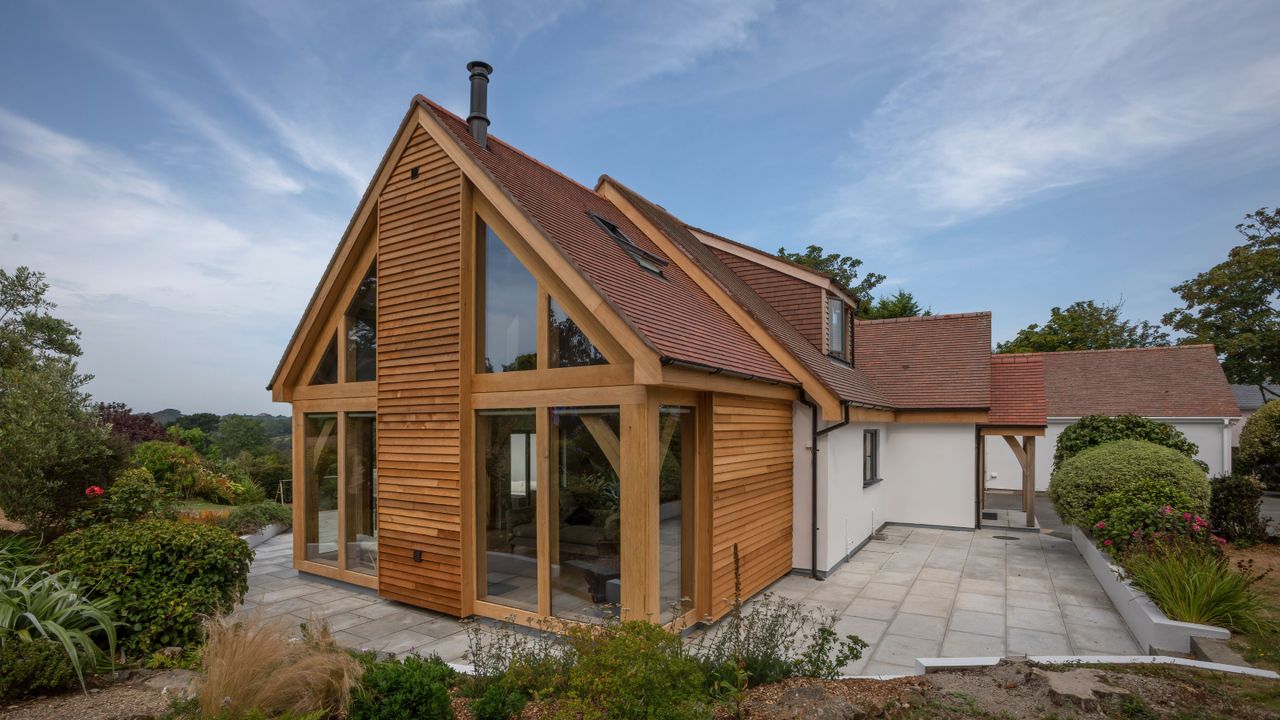 How to successfully add an oak frame extension to your home
