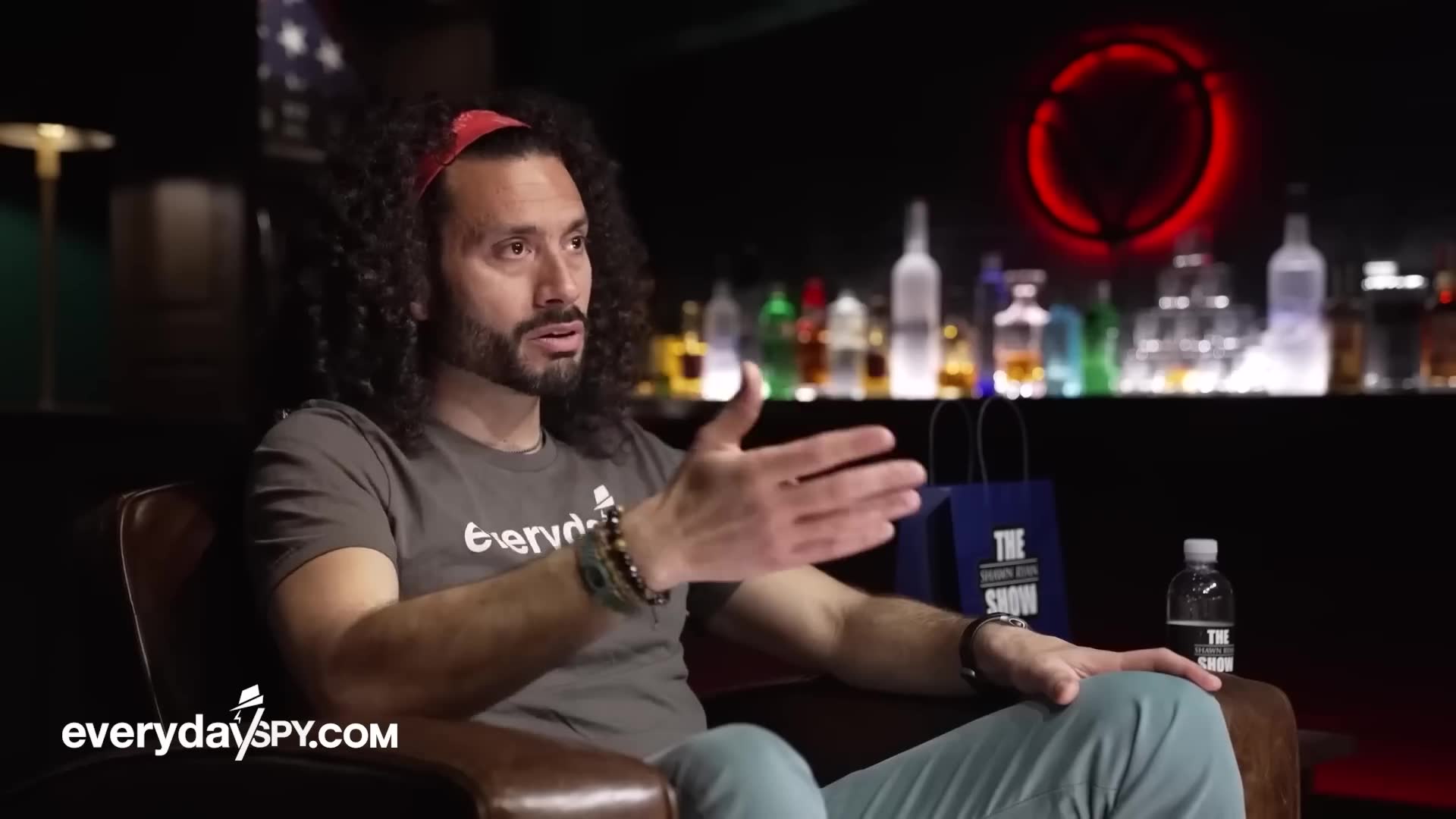 Andrew Bustamante intelligence veteran details emerging military ...
