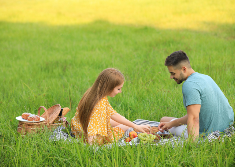 Tips: Romantic first date ideas that don't break the bank (or the tank!)