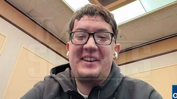 Viral NCAA basketball star Robbie Avila picks 'Cream Abdul-Jabbar' as ...