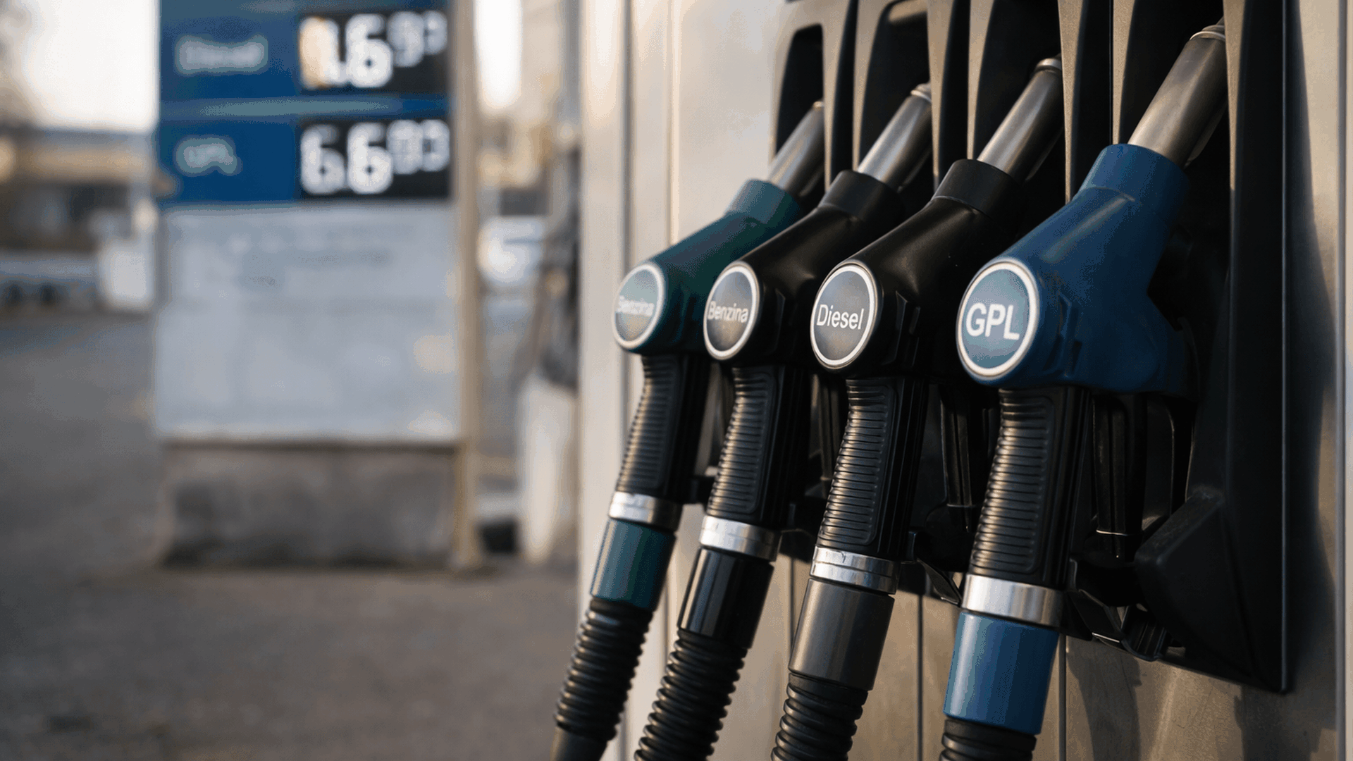 Carburanti: dal 19 marzo taglio prezzi su benzina, diesel e GPL