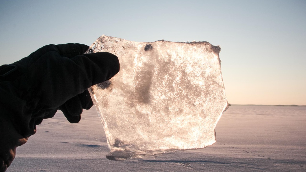 Ice cores suggest dust, not CO2, once drove major climate shifts