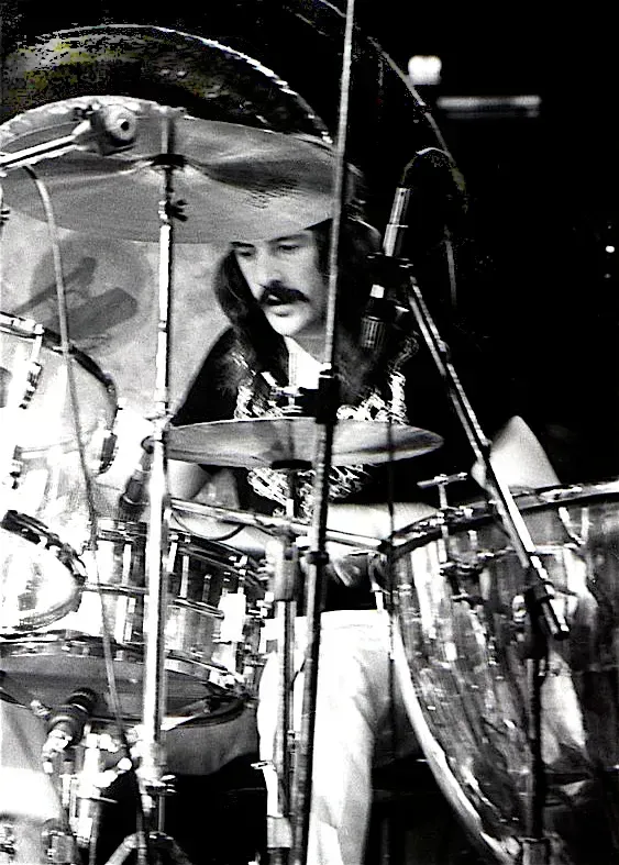 12 greatest drum solos in rock history - air drum along!