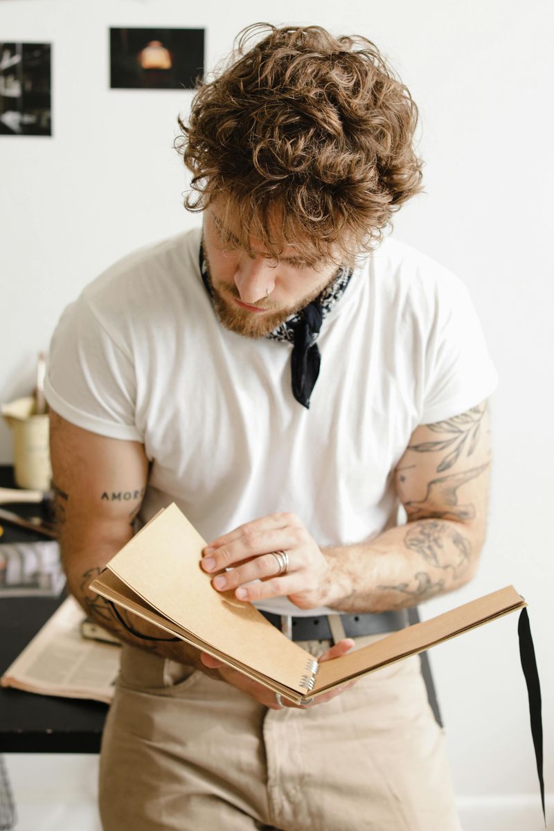 Men who are highly self-aware usually share these 10 traits