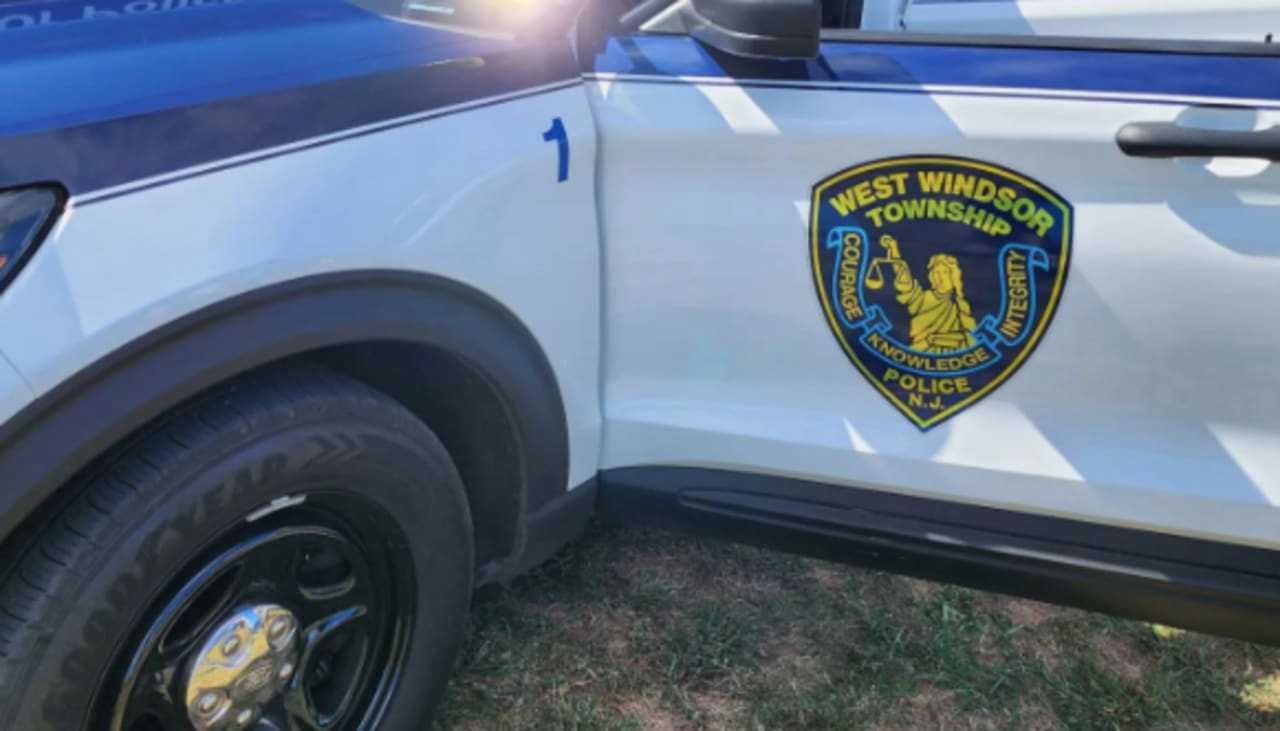 Man critically injured in Route 1 crash: West Windsor PD