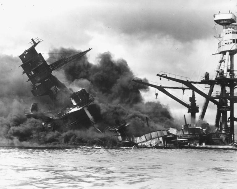 Trump draws gasps with shocking Pearl Harbor quip in front of Japanese ...